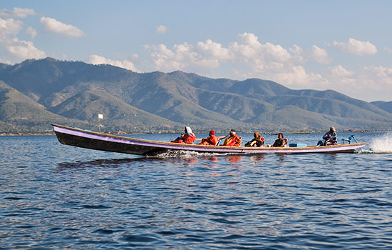 A Day on the Inlay Lake 2010 - Pix Part 1 – Surfdog